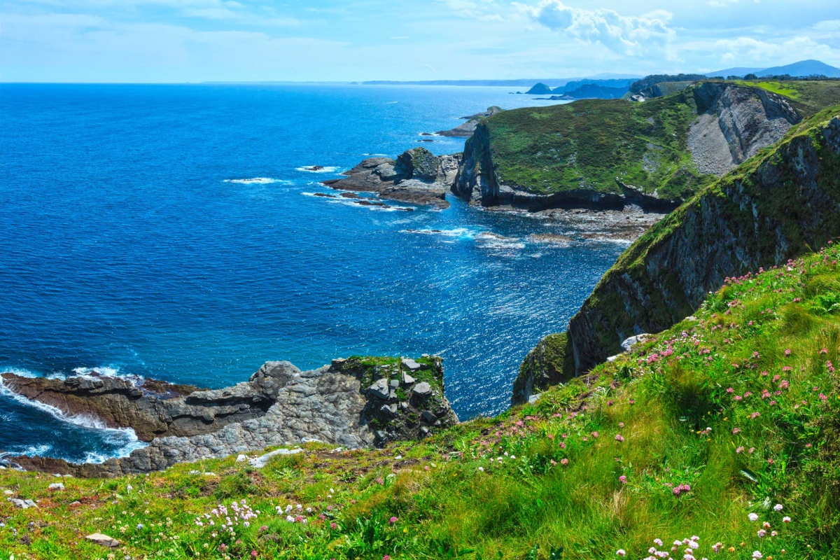 image of Ireland coastline